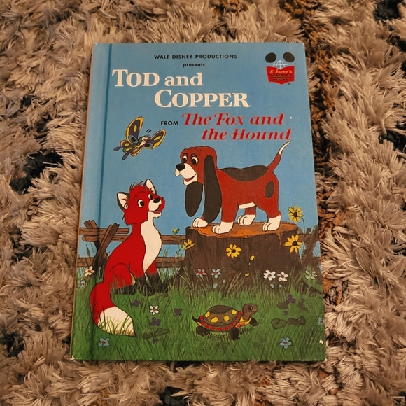 Disney | Other | Vintage Disney Tod And Copper 981 Grolier Book Club ...